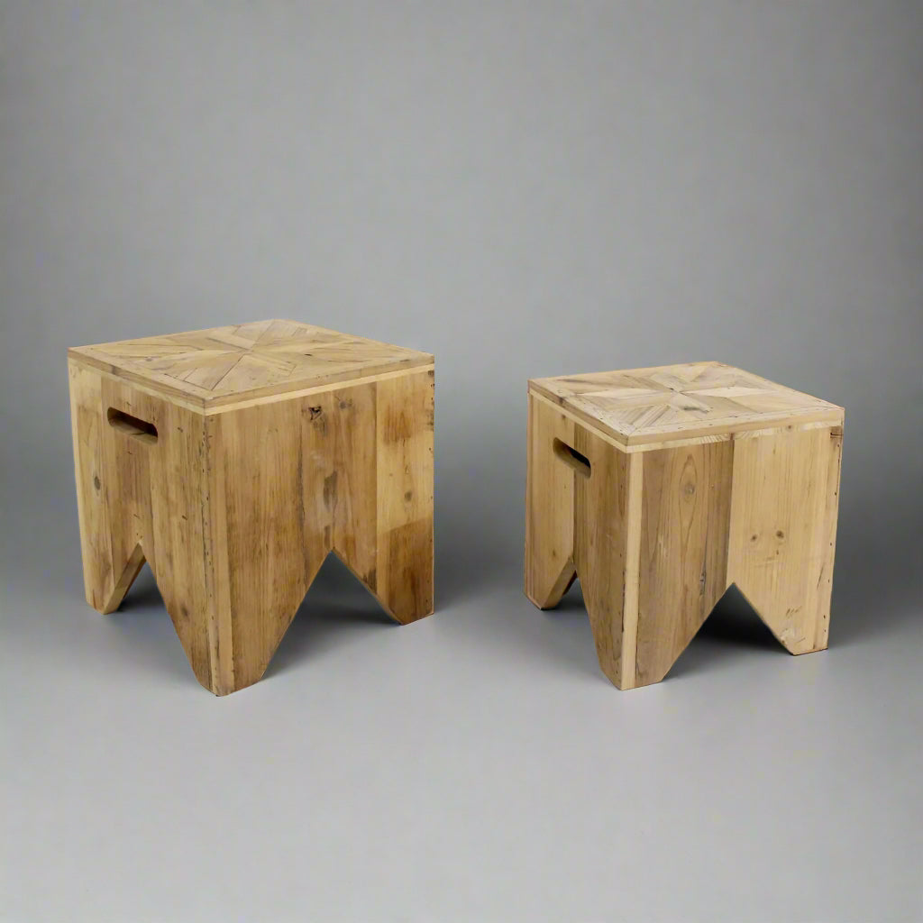 Stools – Ouhout