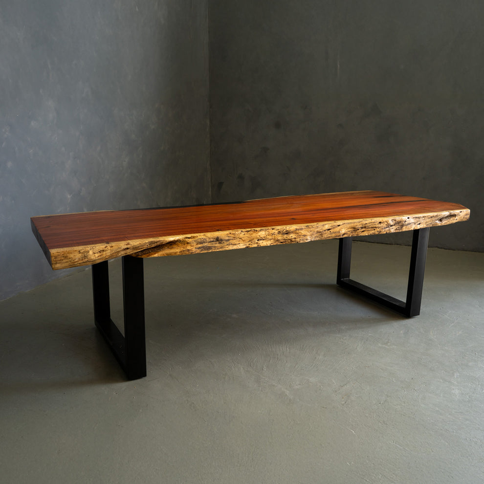Blackwood Live Edge Dining Table – Ouhout