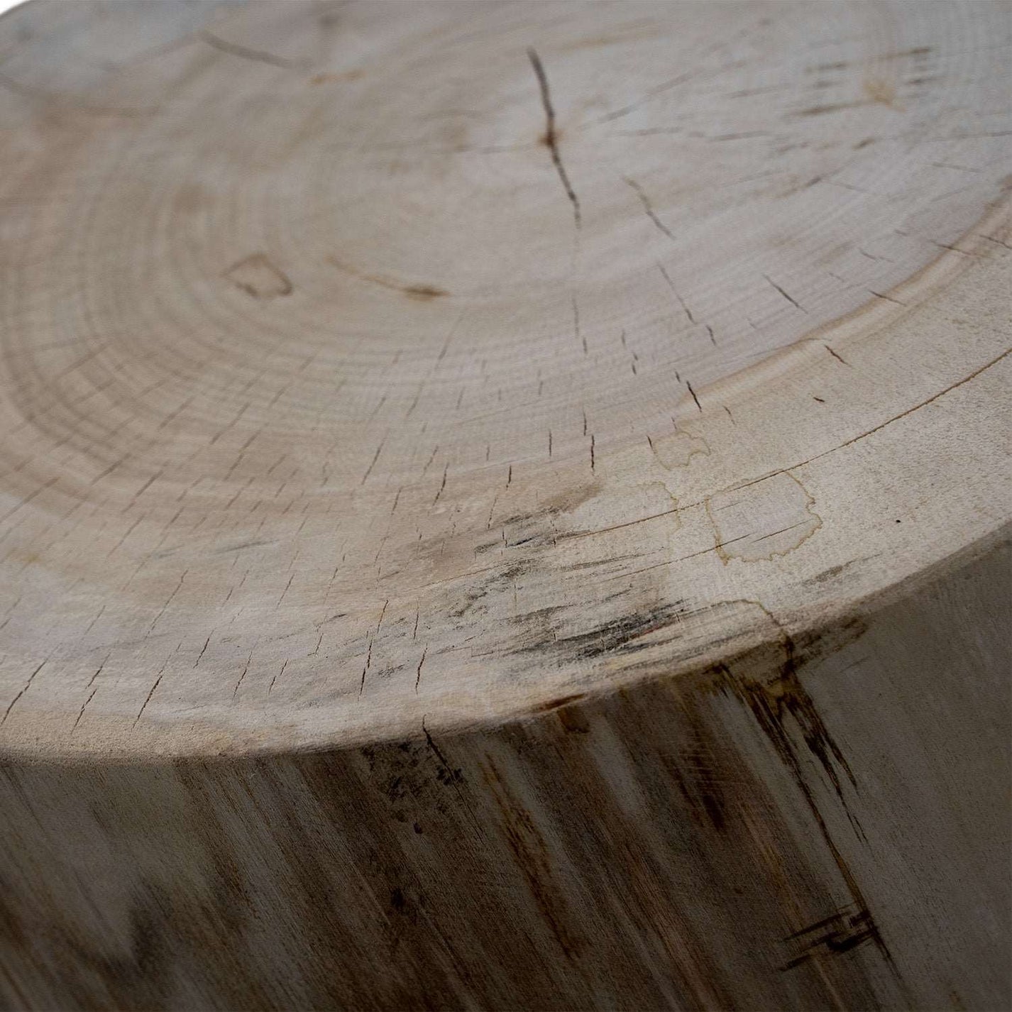 Round Stump Side Table – Ouhout
