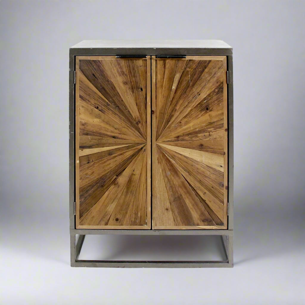 Zubari Short Cabinet – Ouhout